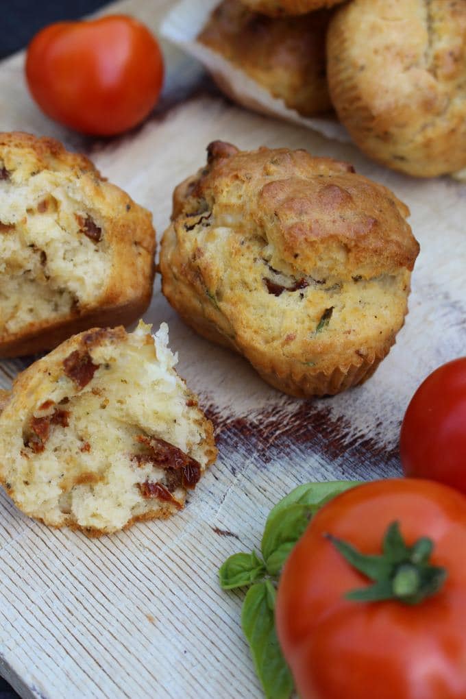 Herzhafte Muffins italienischer Art - Kinder, kommt essen!