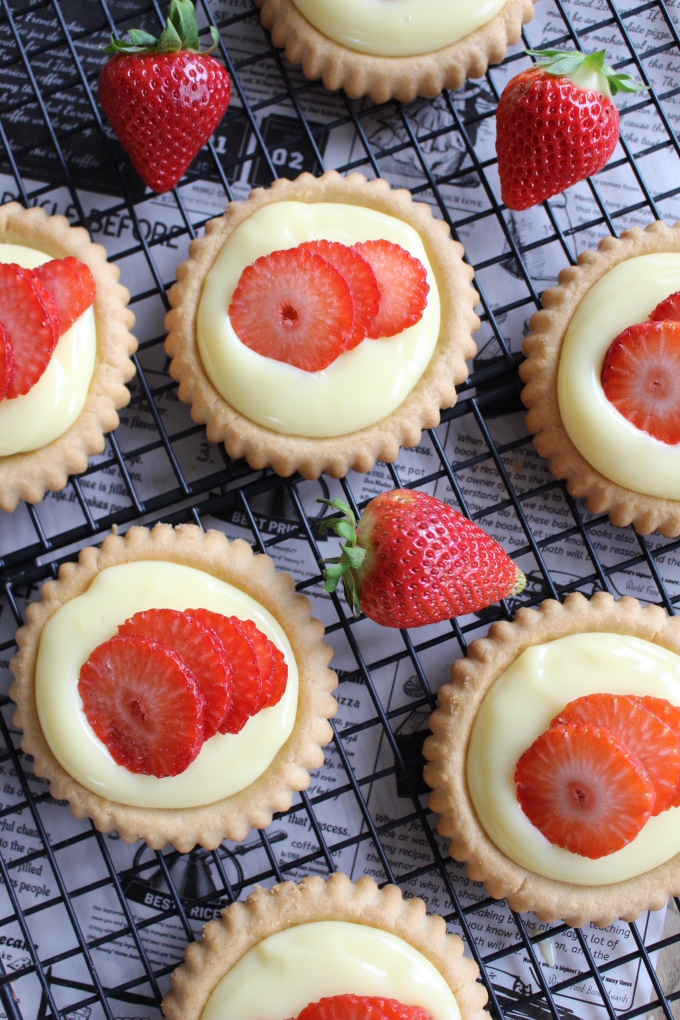 🍎 Erdbeer Pudding Tartelettes - easy Rezept mit 3 Zutaten